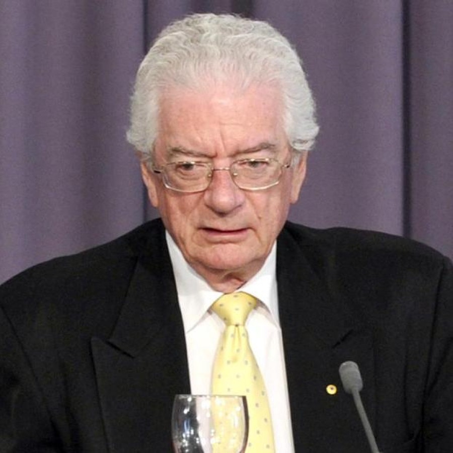 Vale: Ken Randall - Telum Media